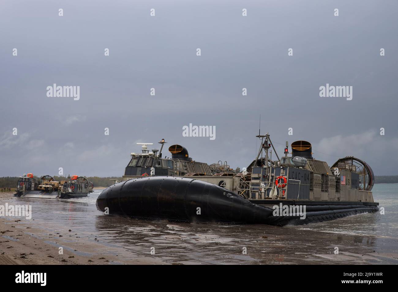 Amphibious landings hi-res stock photography and images - Alamy
