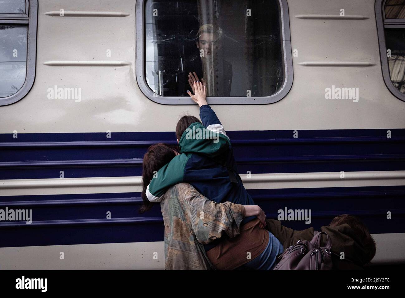 Ukraine train station goodbye hi-res stock photography and images - Alamy