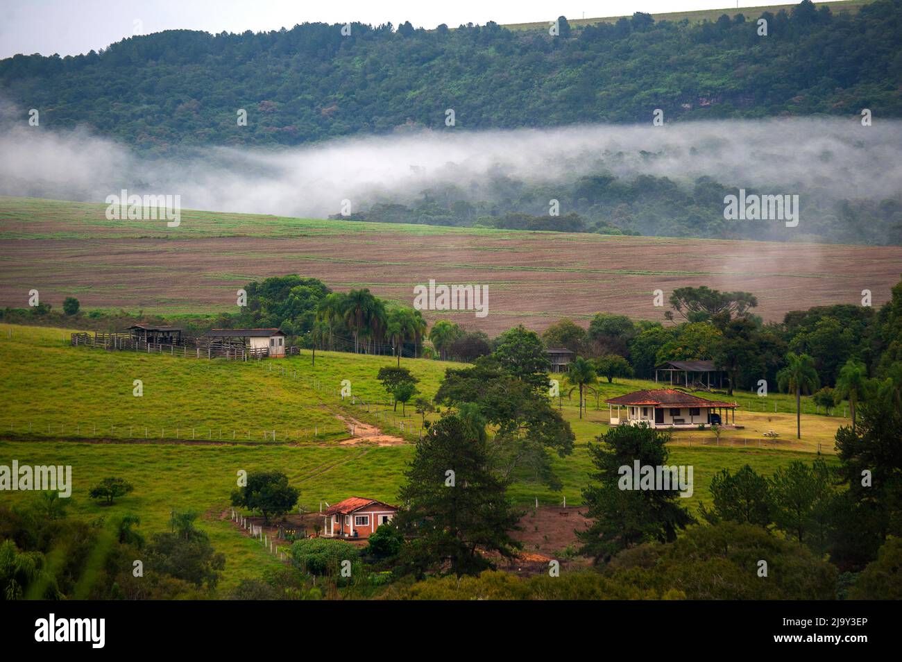Nature and rural farms hi-res stock photography and images - Alamy