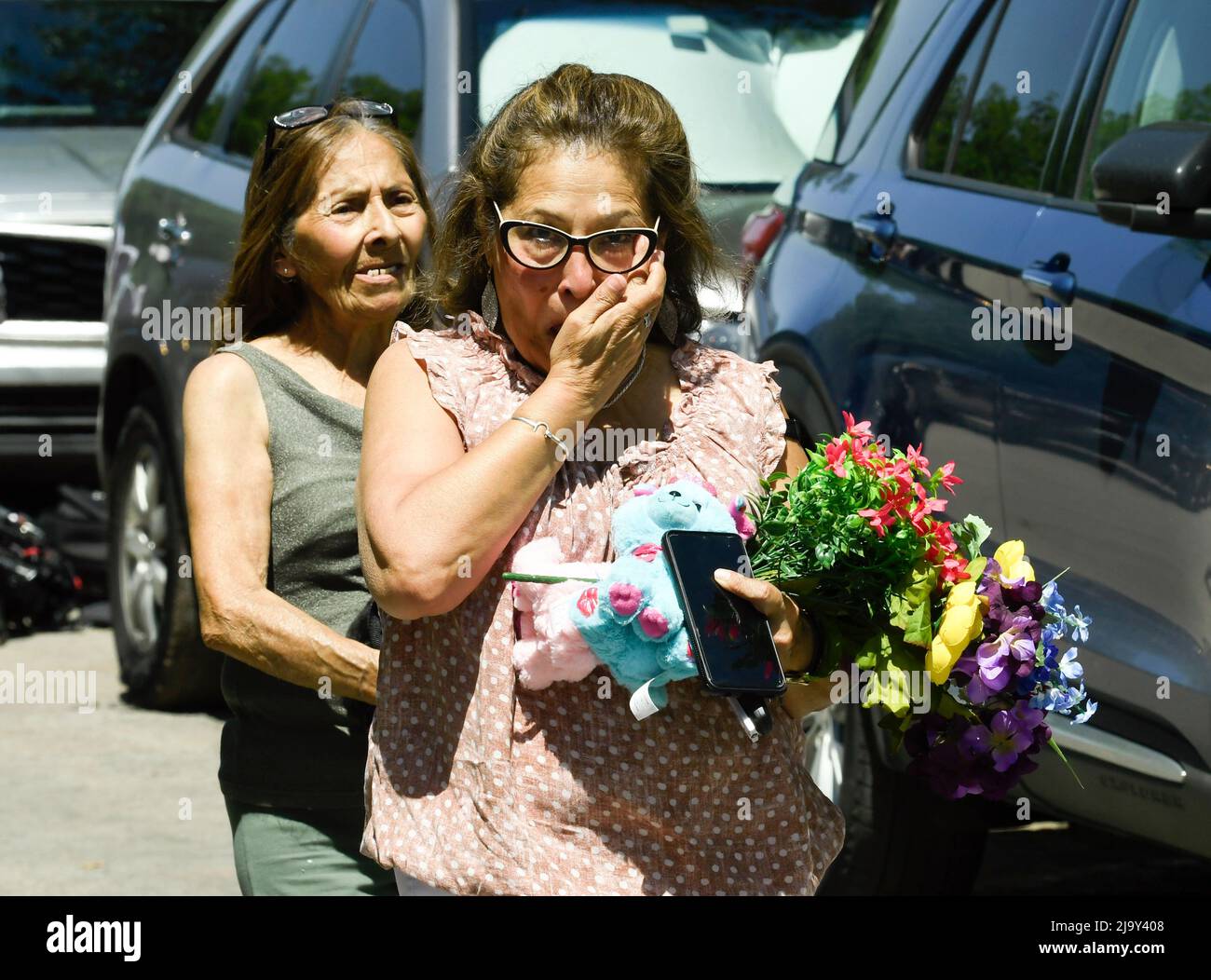 Crying flowers hi-res stock photography and images - Alamy