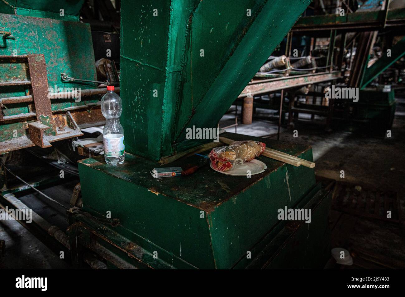 Unfinished bread hi-res stock photography and images - Alamy