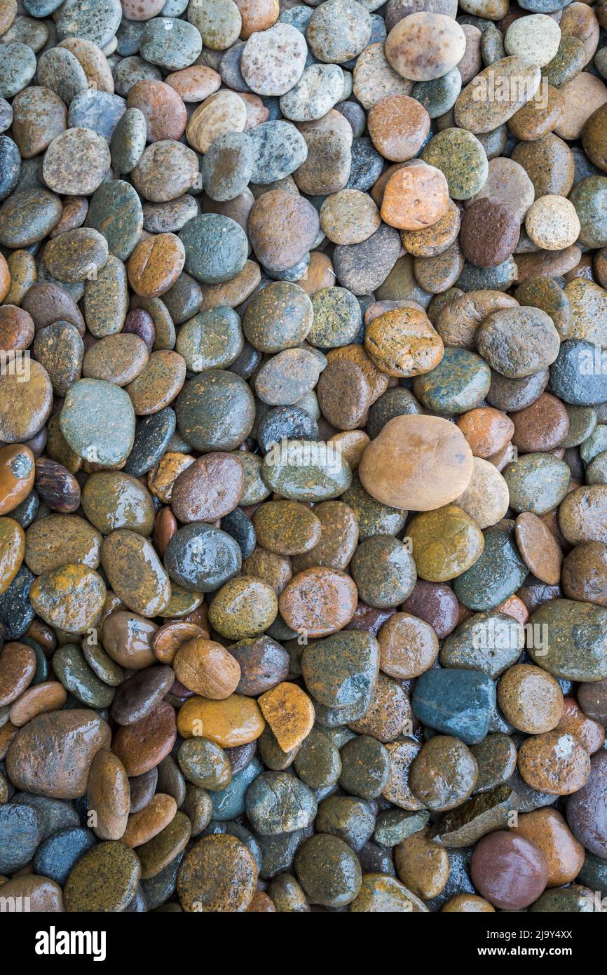 Wet rock river texture background Stock Photo - Alamy
