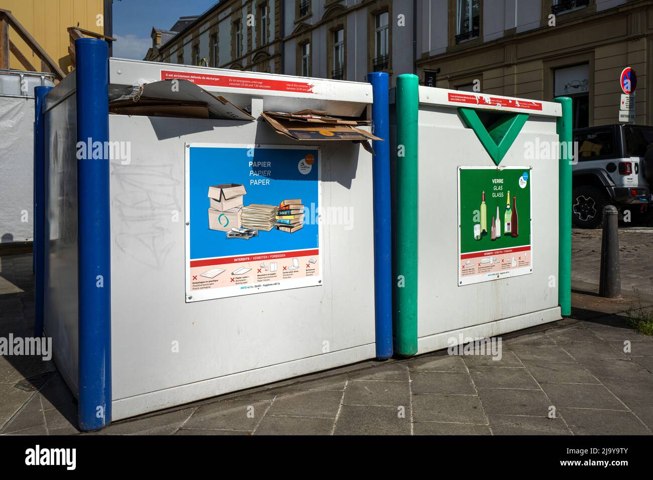 Garbage bin in center luxembourg hi-res stock photography and images ...