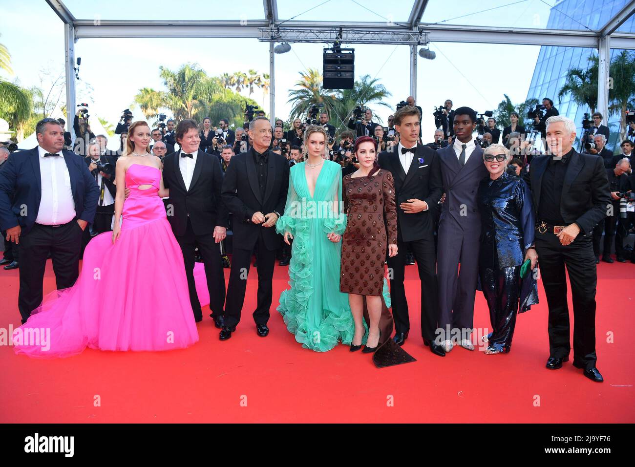 Natasha Bassett , Sam Bromell , Tom Hanks , Olivia DeJonge , Priscilla ...