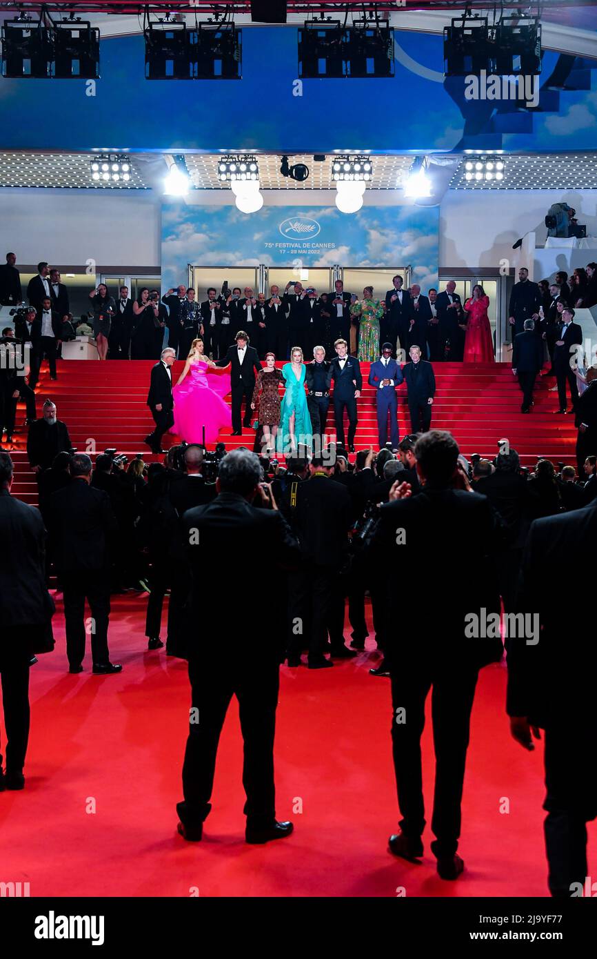 Thierry Fremaux , Natasha Bassett , Sam Bromell , Priscilla Presley ...