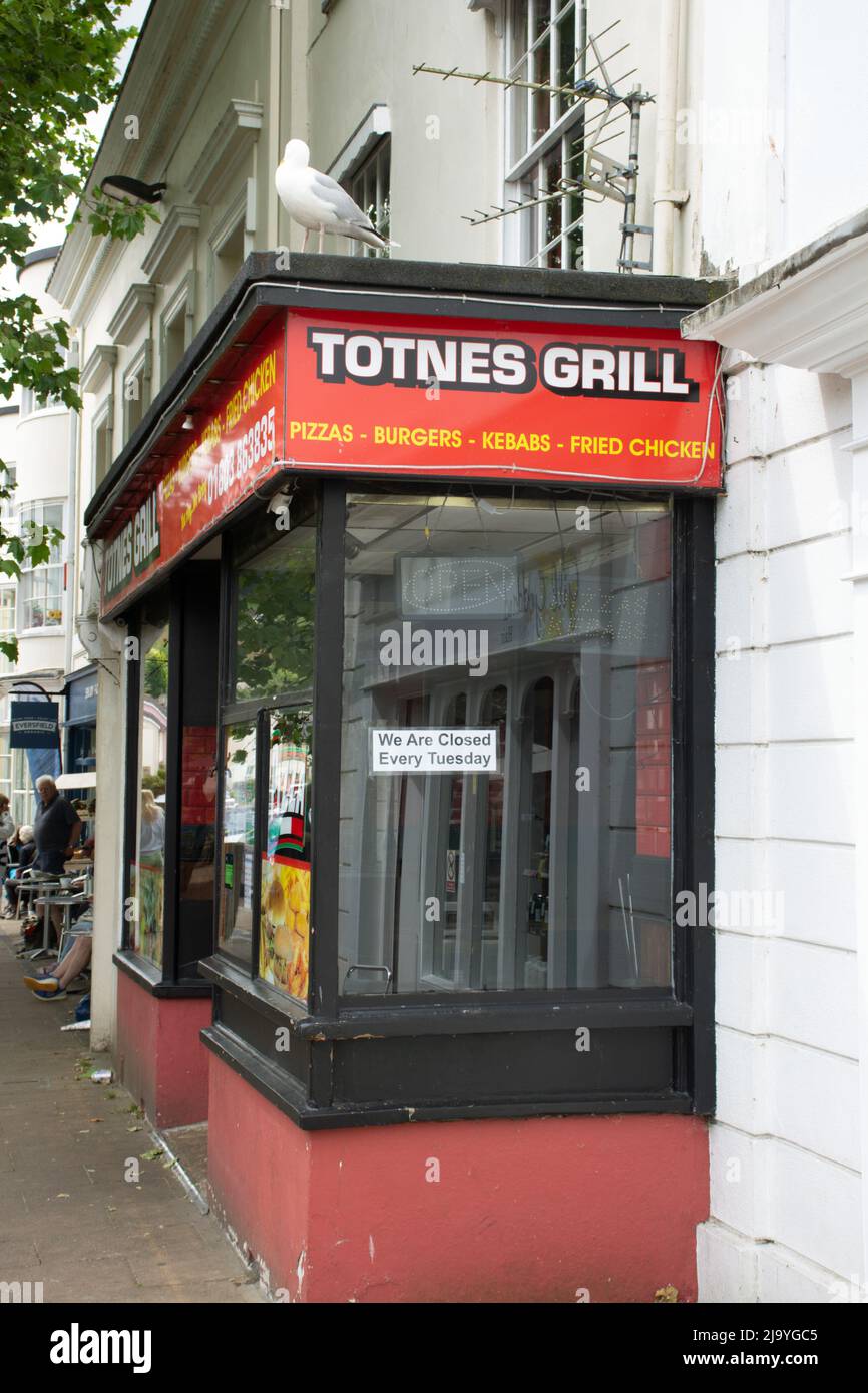 Shop front grill hi-res stock photography and images - Alamy