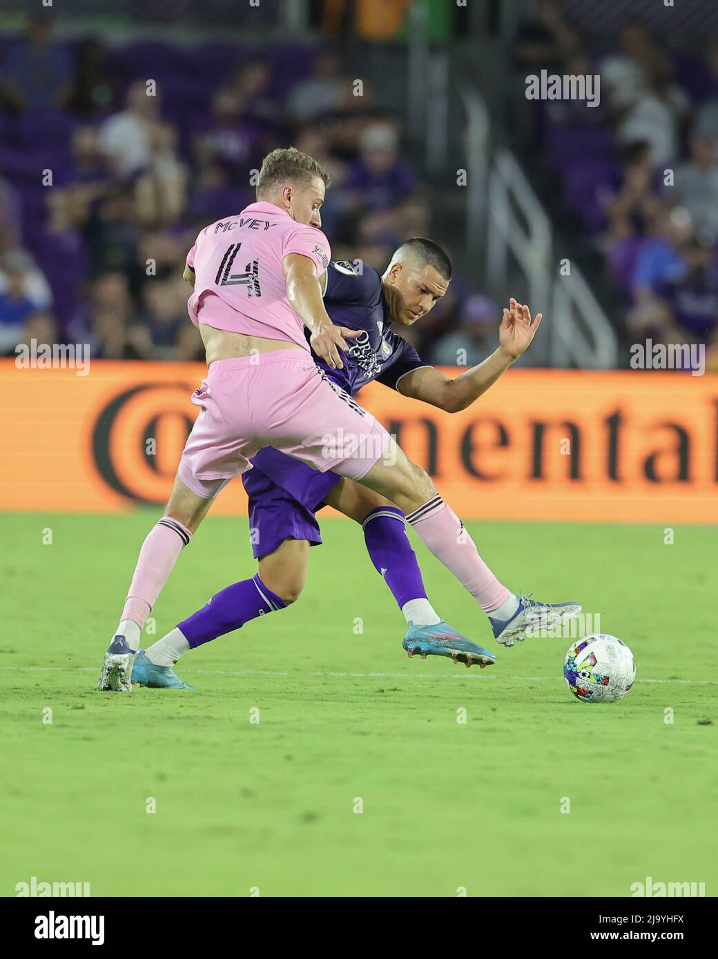 Orlando, FL: Orlando City midfielder César Araújo (5) tries to steal ...