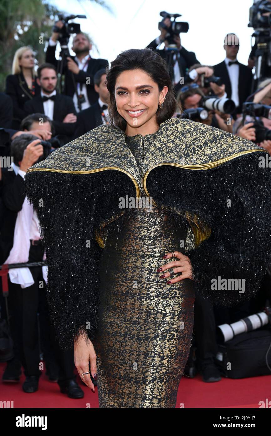 Deepika Padukone 75th Cannes Film Festival Red Carper of the movie ...
