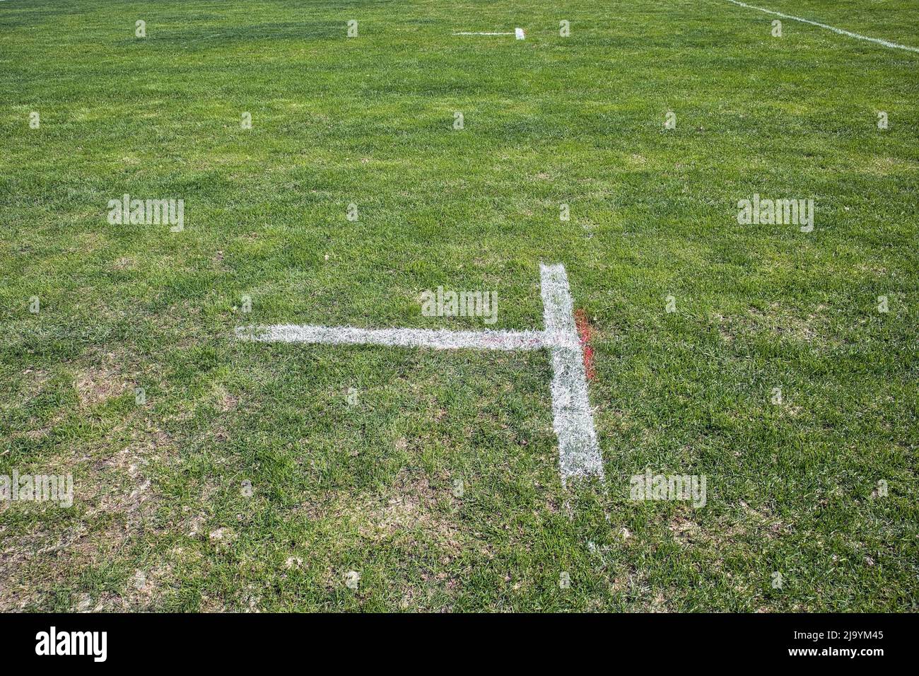 American football field markings hi-res stock photography and images ...