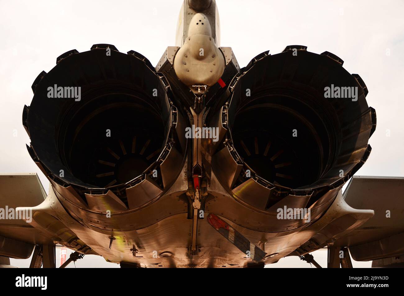 RAF Typhoon GR4 Quick Reaction Alert (QRA) scramble Stock Photo - Alamy