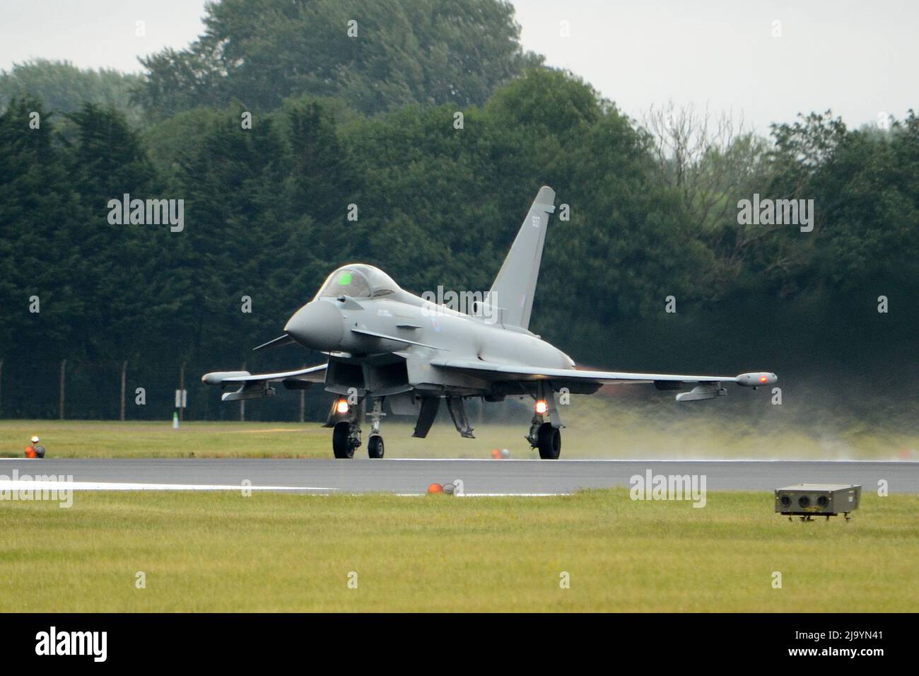 Quick reaction role hi-res stock photography and images - Alamy