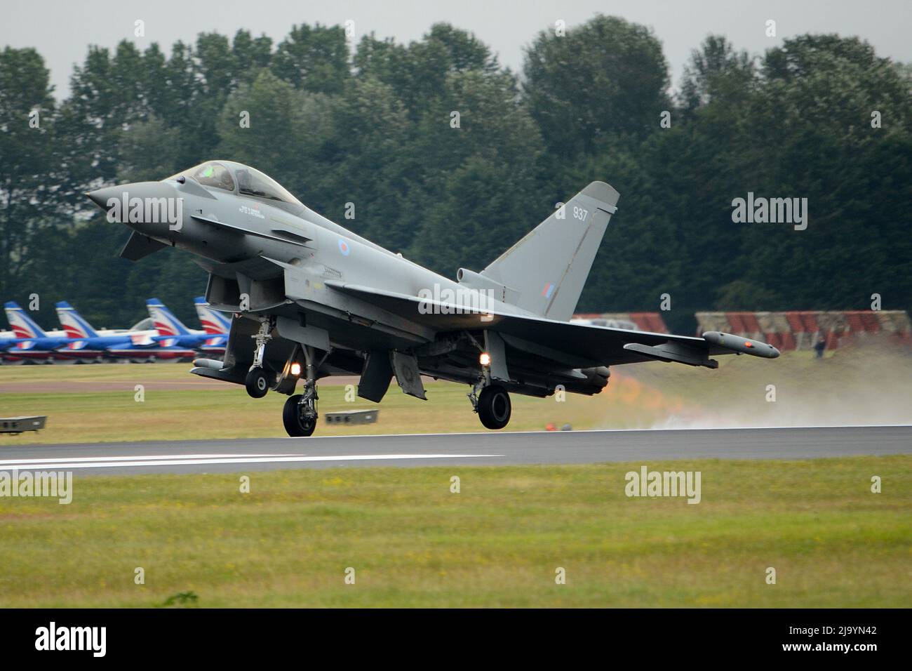 Quick reaction role hi-res stock photography and images - Alamy