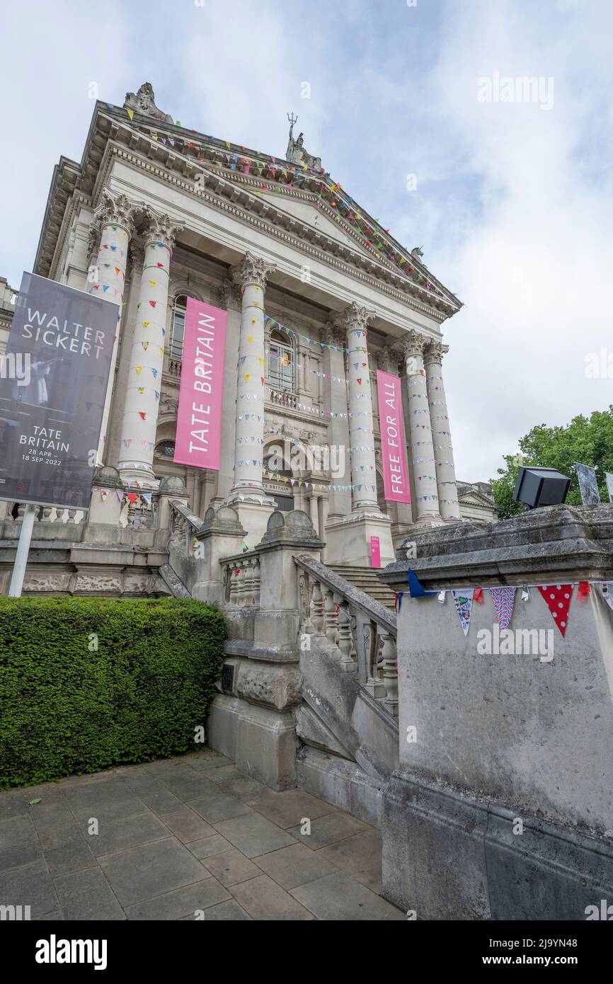 Tate Britain, London, UK. 26 May 2022. Tate Britain's facade is covered ...