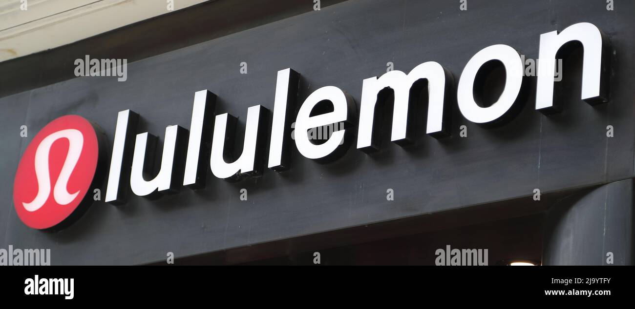 Lululemon logo hi-res stock photography and images - Alamy