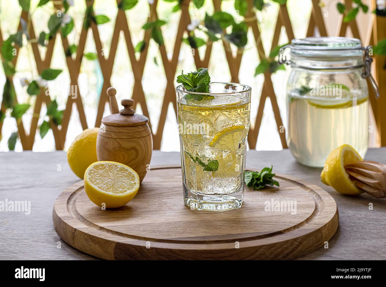 Naturally Fermented, Probiotic Honey Lemonade Soda Stock Photo - Alamy