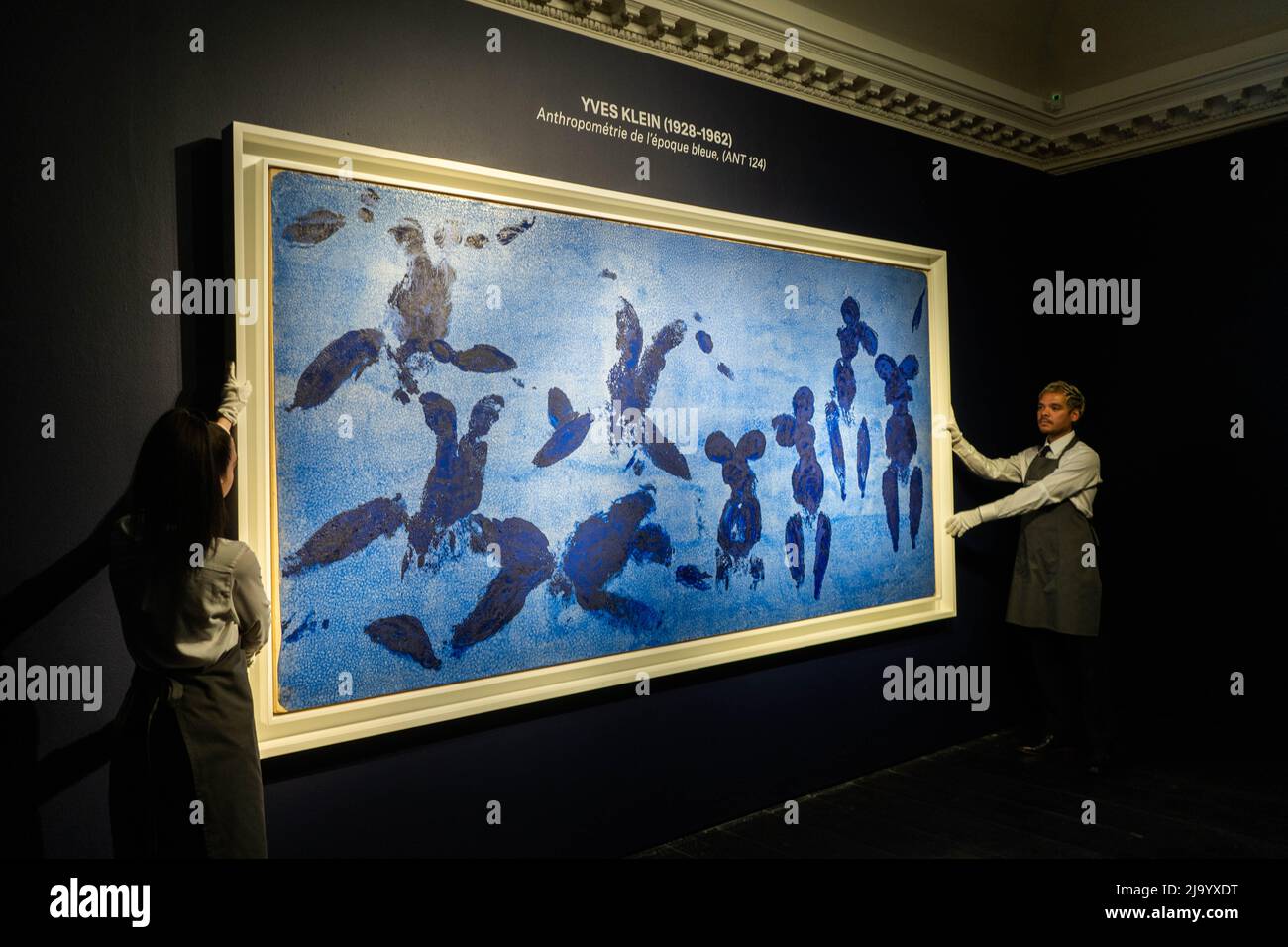 Anthropometrie yves klein hi-res stock photography and images - Alamy