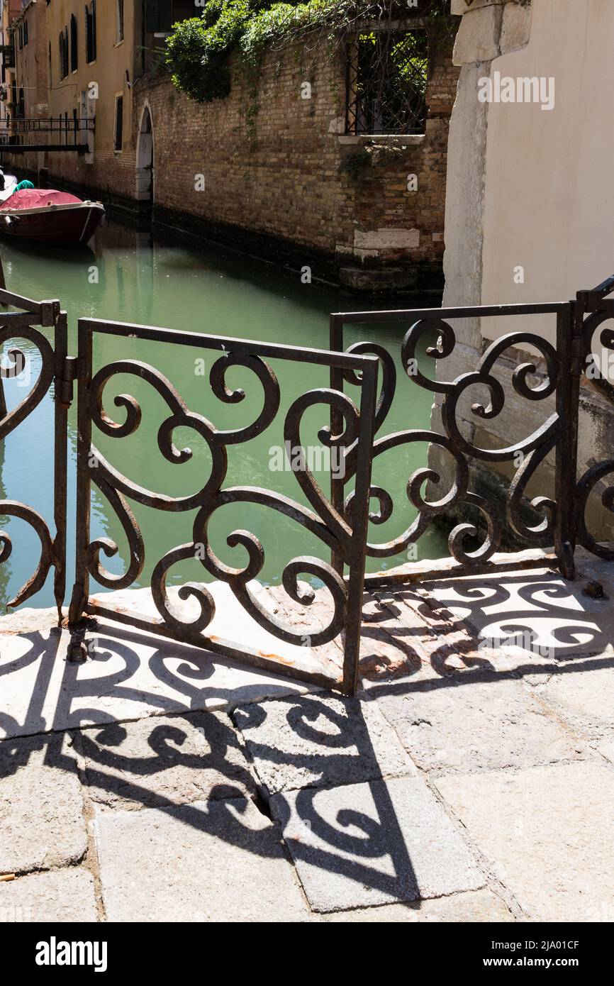 Italian ironwork hi-res stock photography and images - Alamy