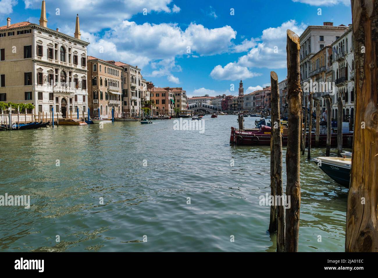 Blue skies in venice hi-res stock photography and images - Alamy