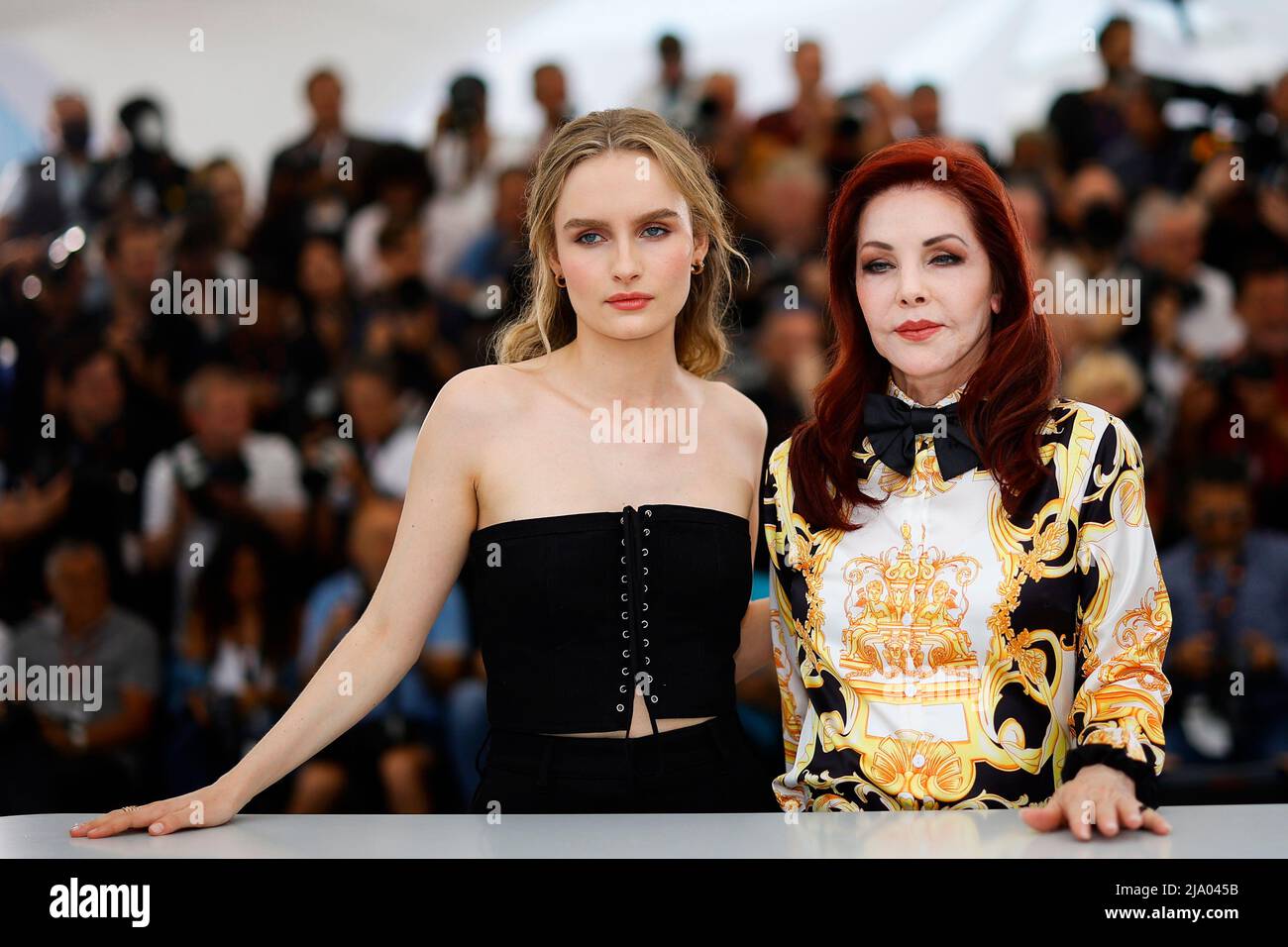 Priscilla presley and olivia dejonge hi-res stock photography and ...
