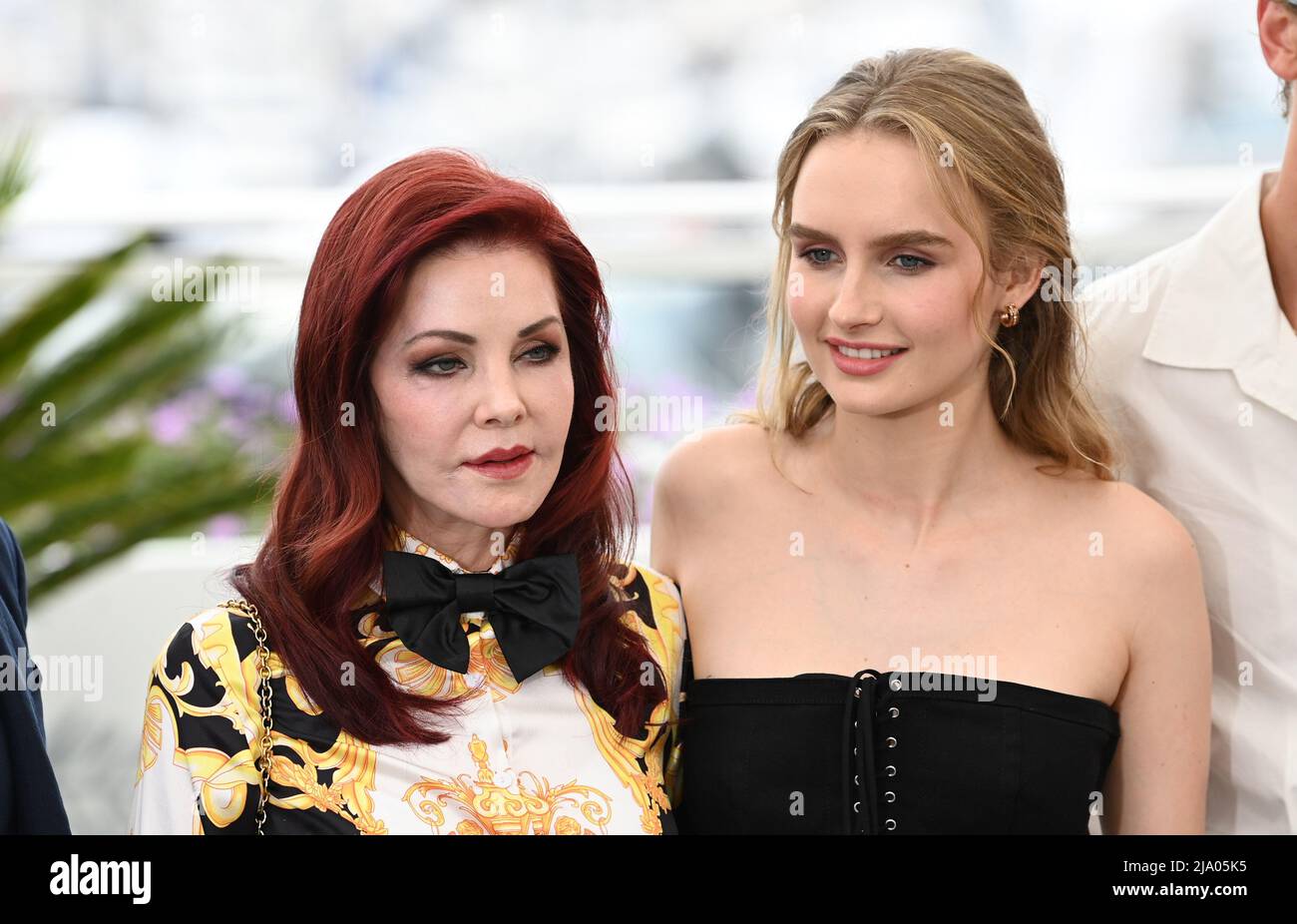 Priscilla presley and olivia dejonge hi-res stock photography and ...