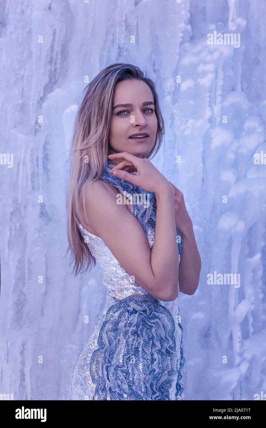 Pretty woman laying on rock hi-res stock photography and images - Alamy
