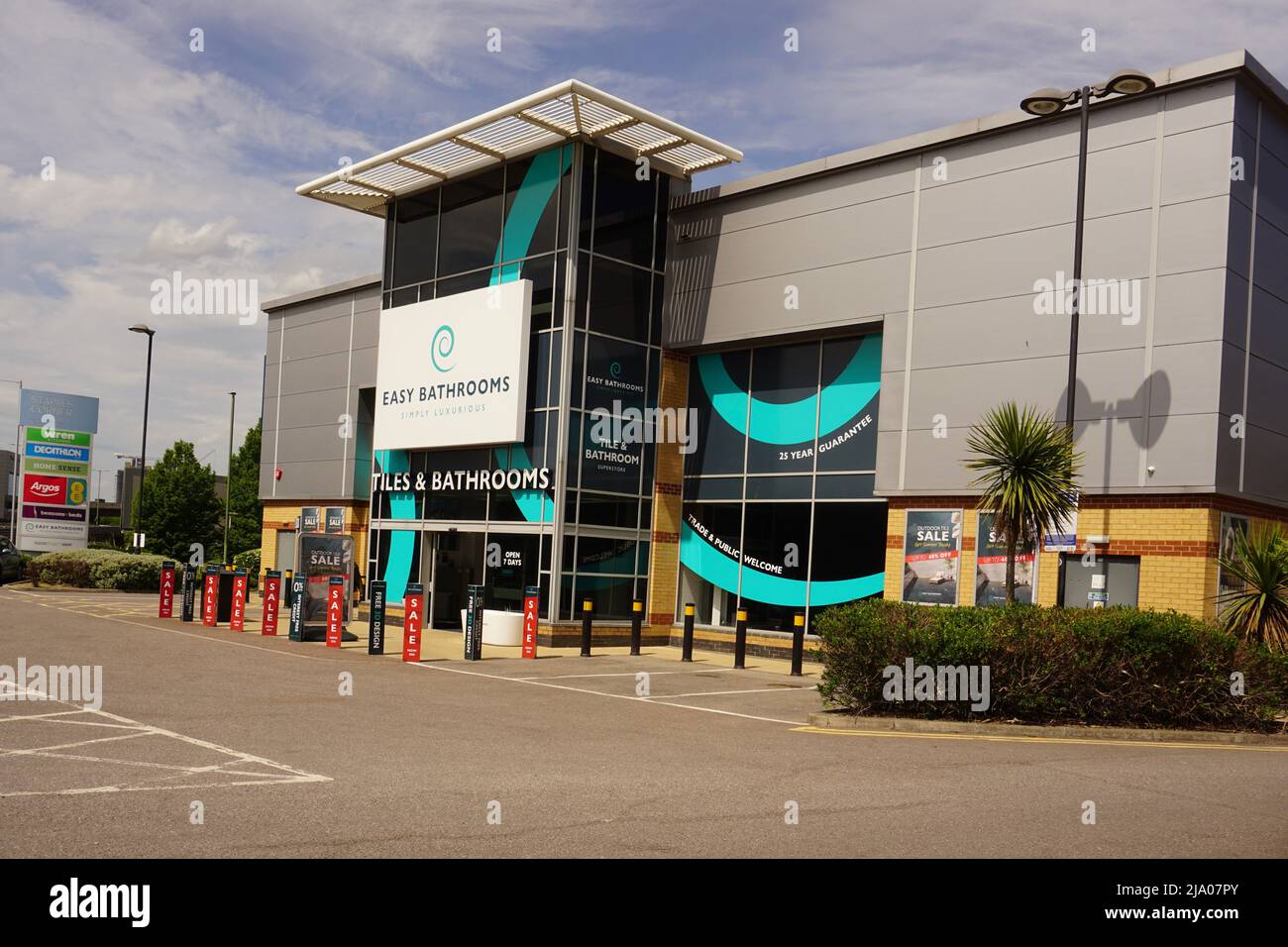 Easy bathroom hi-res stock photography and images - Alamy