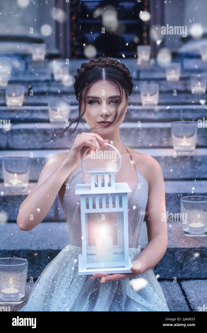 White candels hi-res stock photography and images - Alamy
