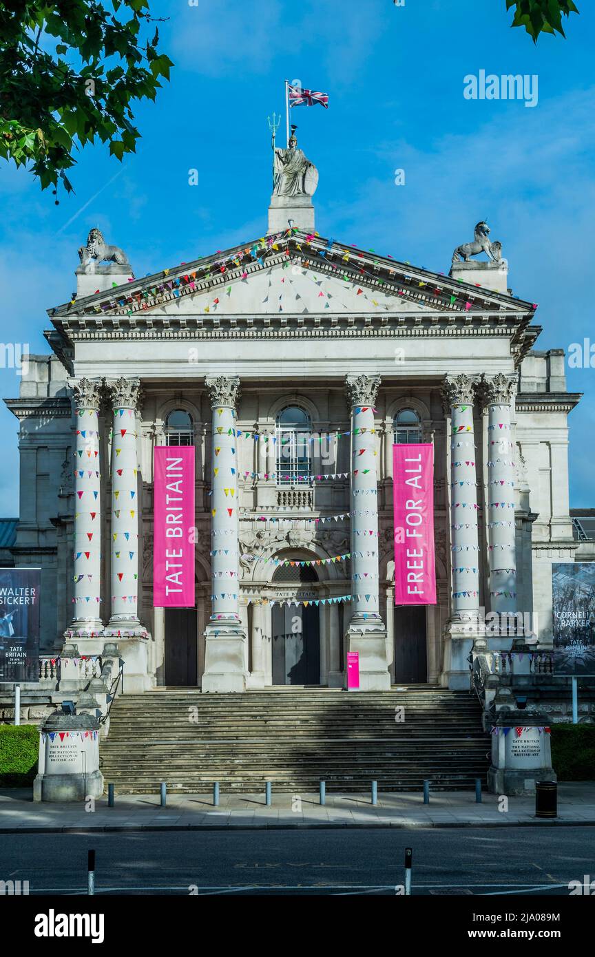London, UK. 26 May 2022. Tate Britain's facade covered with bunting ...