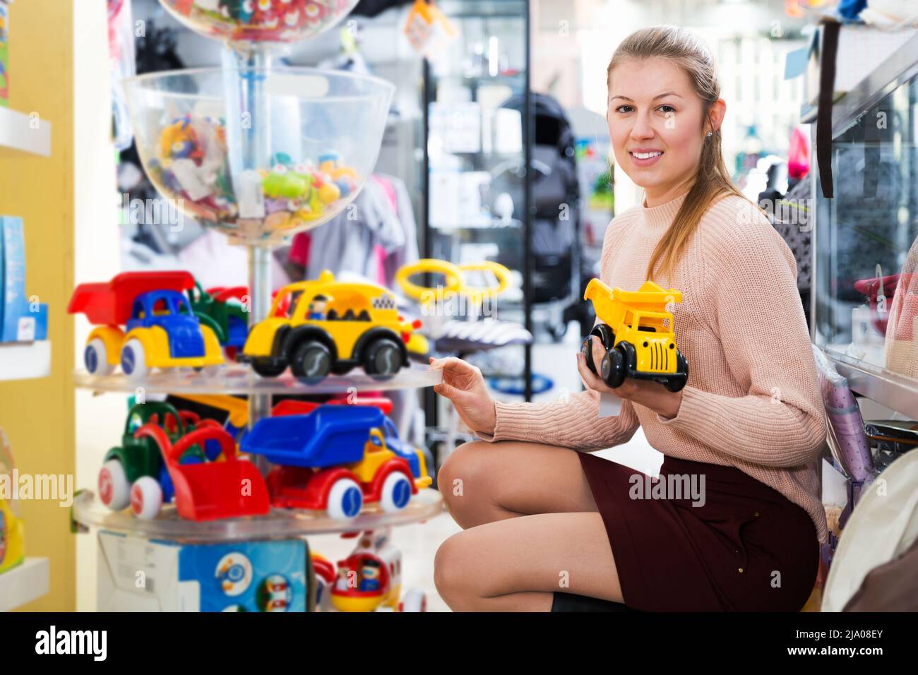 Buying toys for children hi-res stock photography and images - Alamy