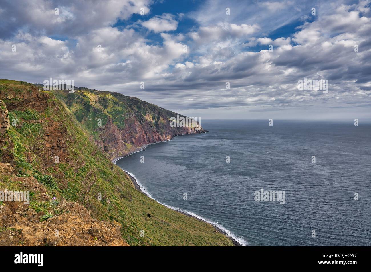 Farol da Ponta do Pargo Ilha da Madeira. Lighthouse Ponta do Pargo ...