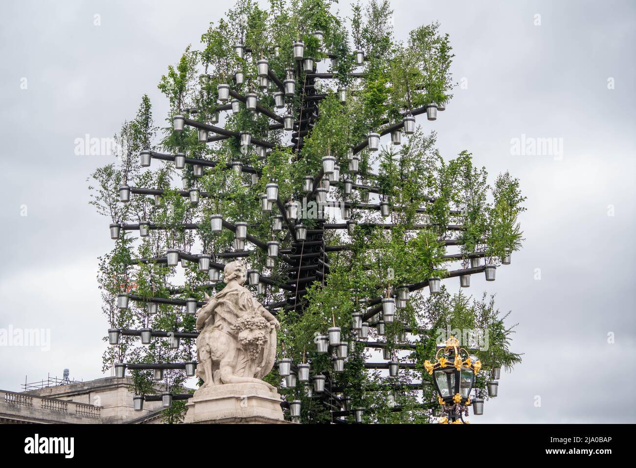 London UK, 26 May 2022. The completed Thomas Heatherwick 21-metre-high Tree of Trees sculpture ...