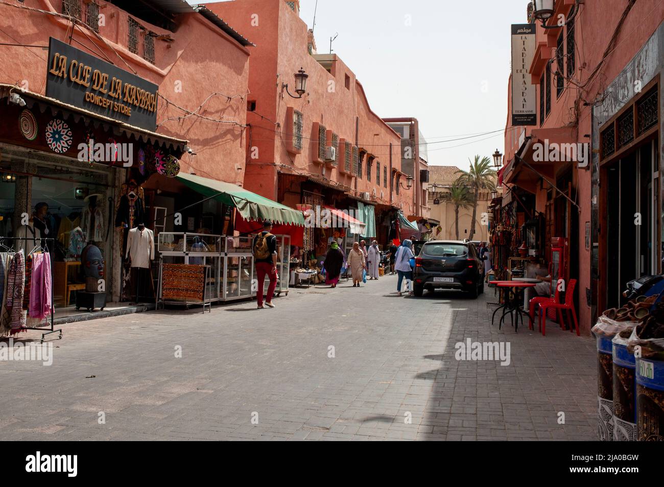 Daily life scene in the traditional Medina and zoco streets of ...