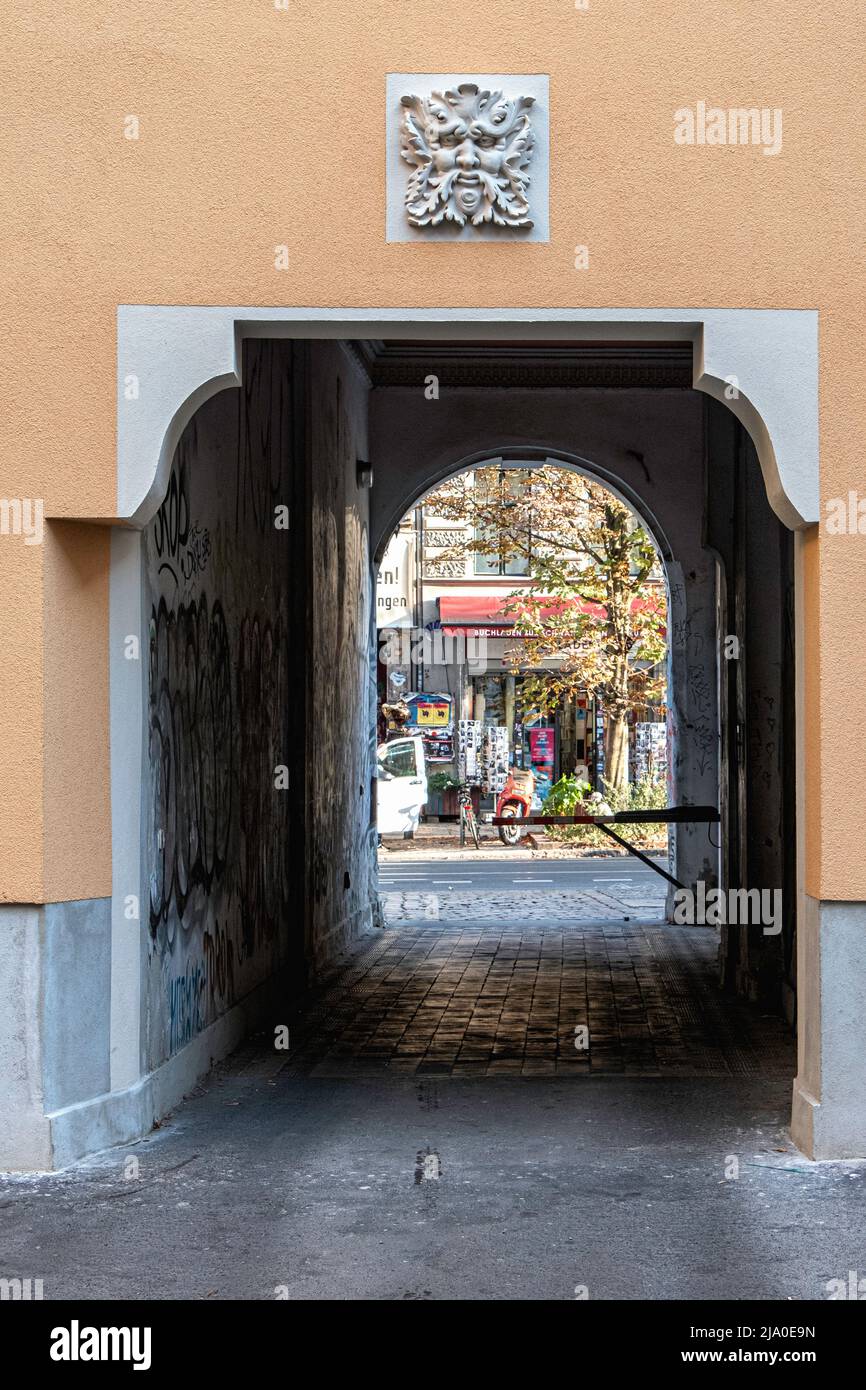 Elegant arch of building and sculptural detail in Prenzlauer Berg ...
