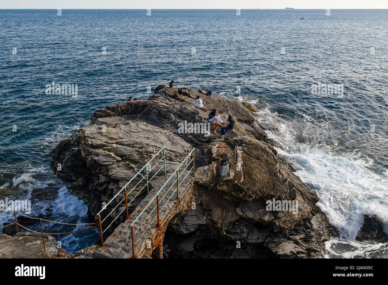 Stone walkway promenade hi-res stock photography and images - Alamy