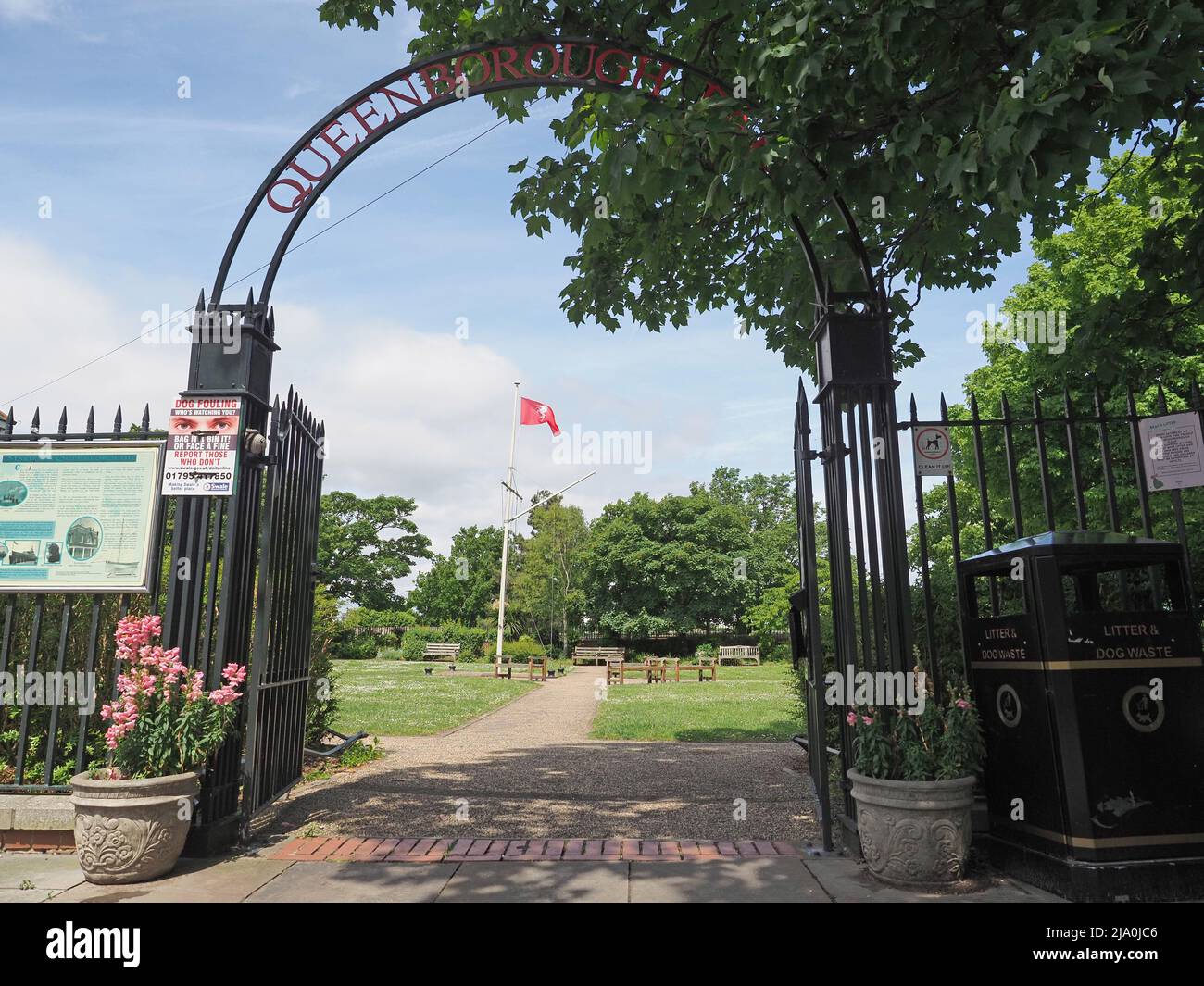 Queenborough, Kent, UK. 26th Apr, 2022. The town of Queenborough in ...