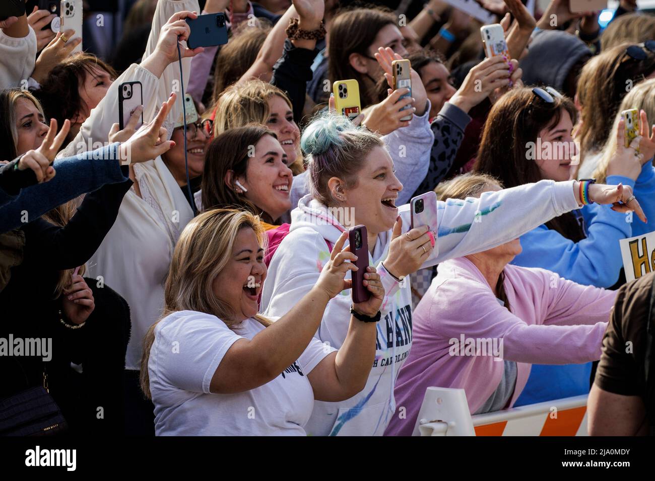 Fairfax, United States. 26th May, 2022. Fans of U.S. actor Johnny Depp ...