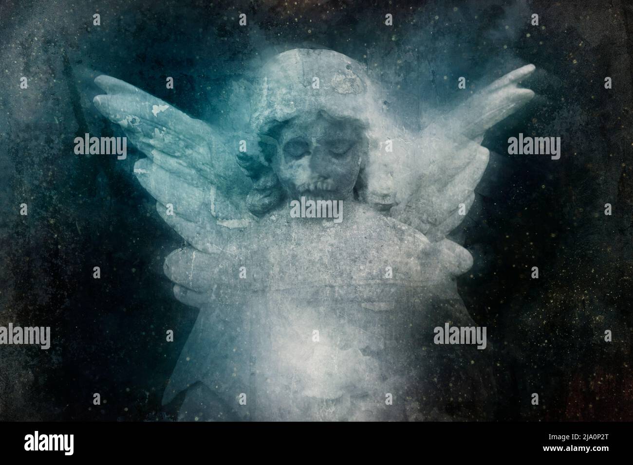 Scary statue hi-res stock photography and images - Alamy