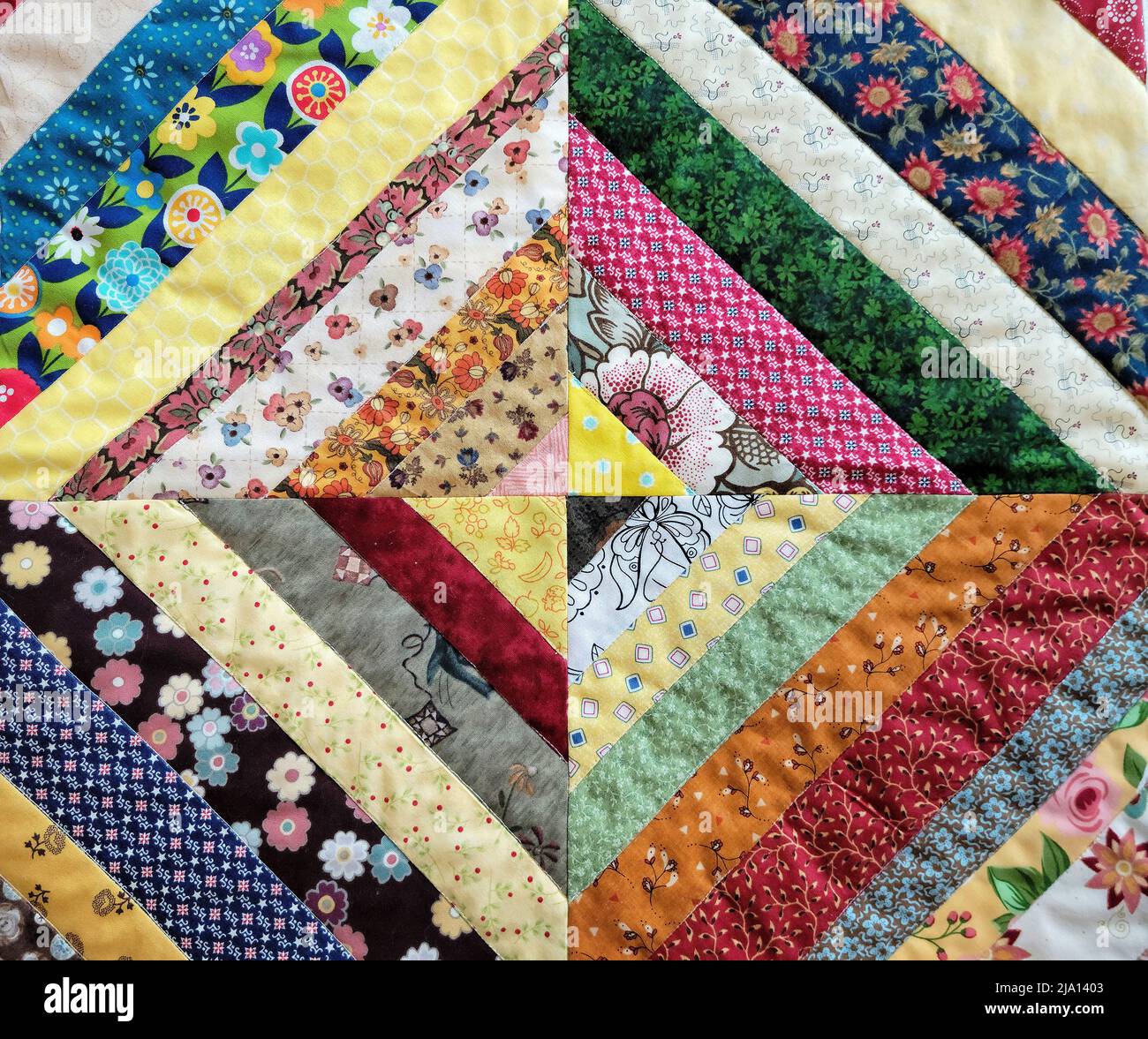 Colorful quilt hi-res stock photography and images - Alamy