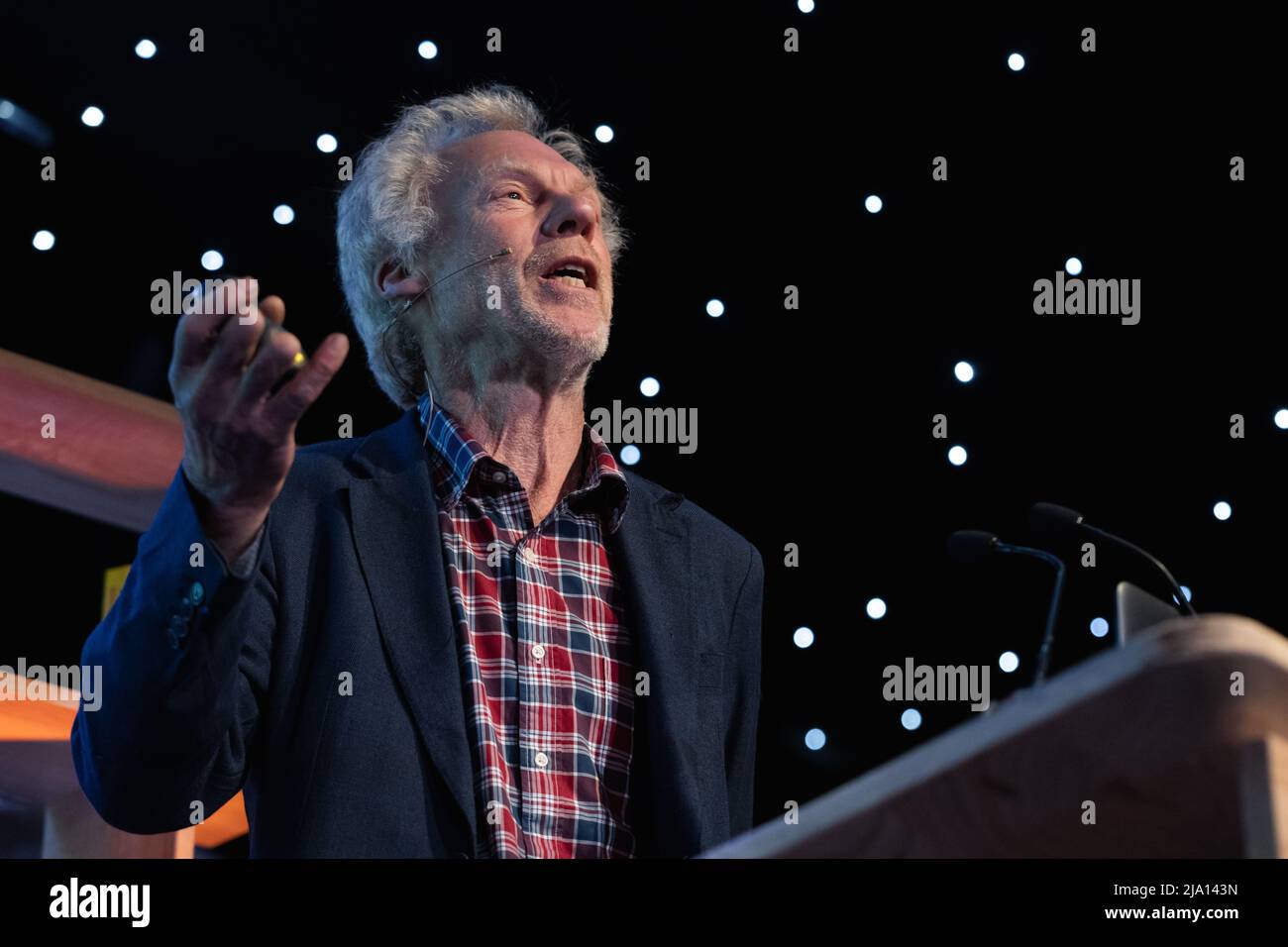 Hay-on-Wye, Wales, UK. 26th May, 2022. Michael Marriott discusses The ...
