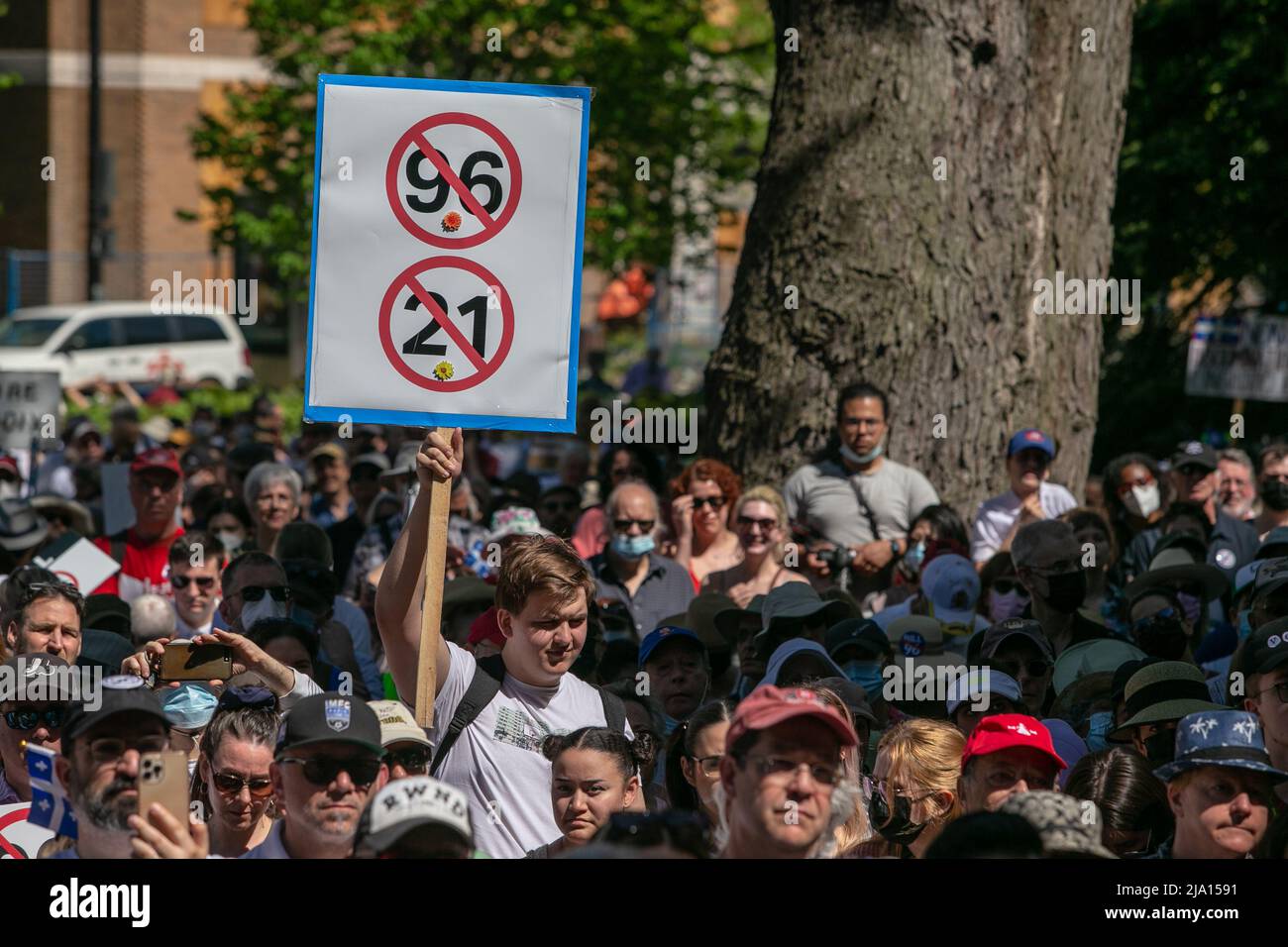 The largest protest against controversial French-language Bill 96 was ...