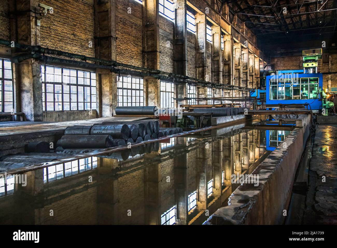 China industrial metals hi-res stock photography and images - Alamy