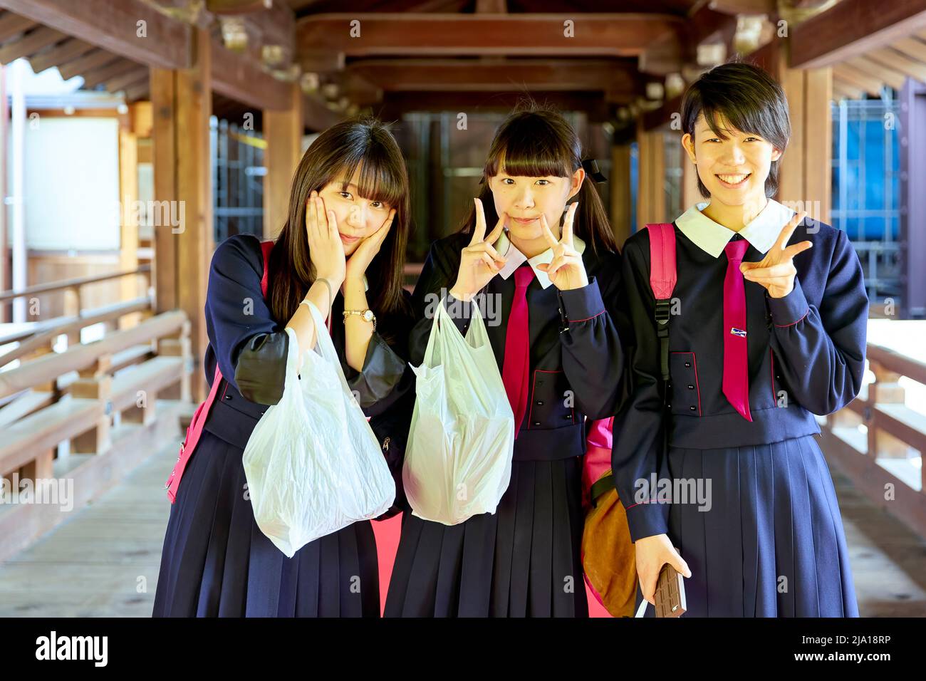 Girls in japan hi-res stock photography and images - Alamy