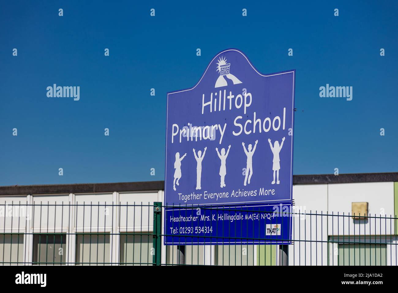 Hilltop primary school hi-res stock photography and images - Alamy