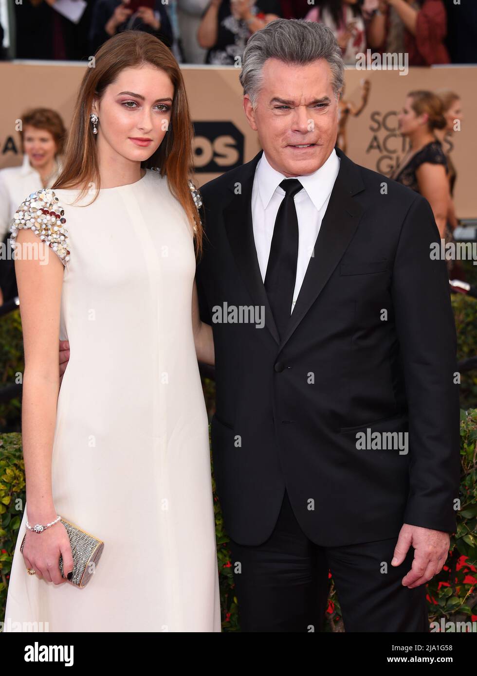 Lisa ray 2016 hi-res stock photography and images - Alamy