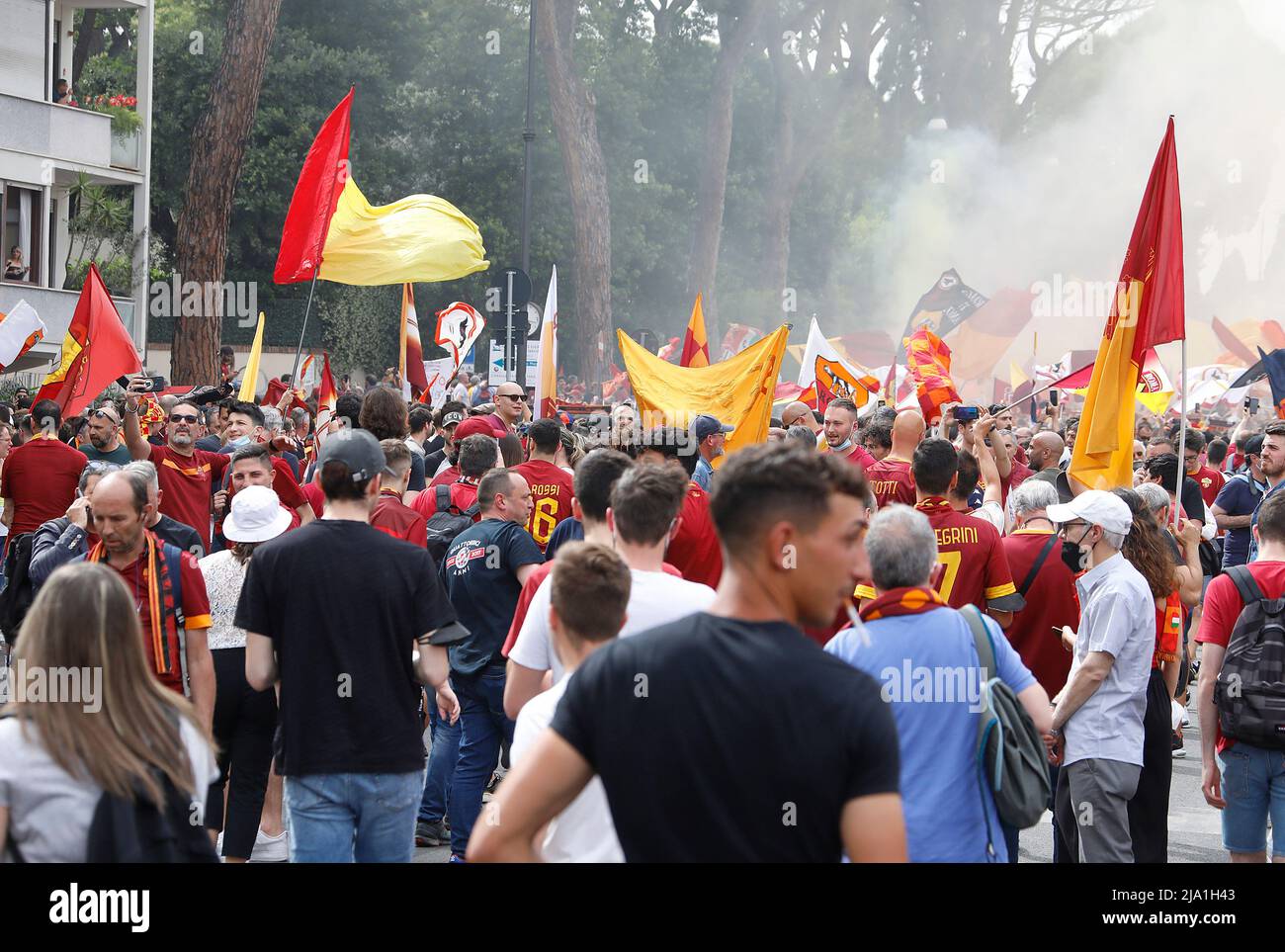 Rome, Italy. 26th May, 2022. Rome, The Roma football team parades on an ...