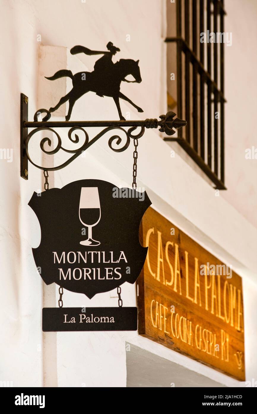 Bodega sign hi-res stock photography and images - Alamy