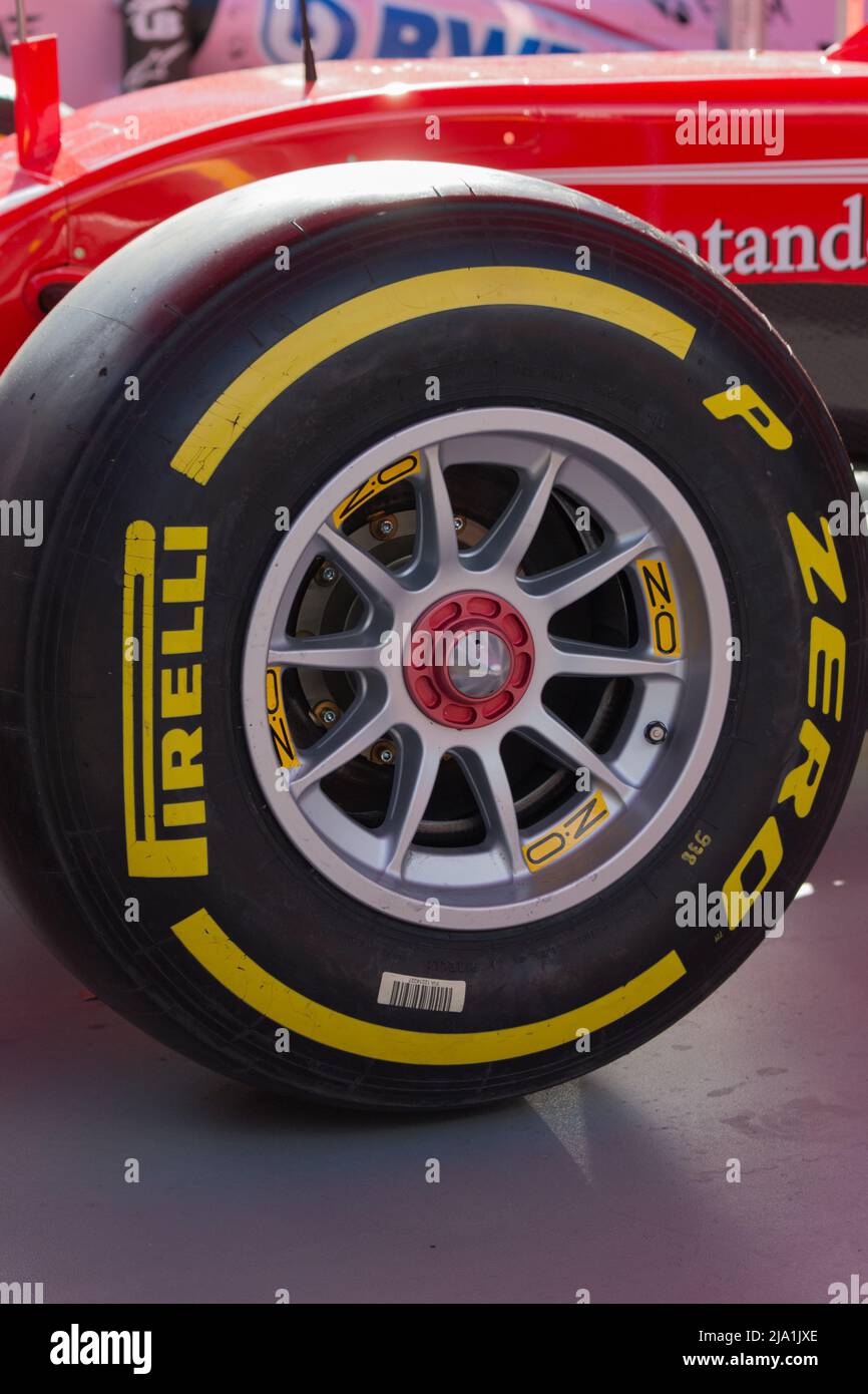 Formula 1 car close up hi-res stock photography and images - Alamy