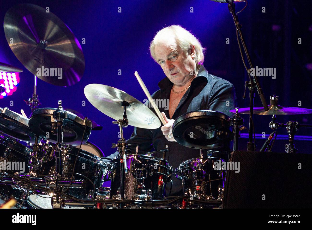 Drummer Alan White performs with YES at Hard Rock Live in Hollywood ...