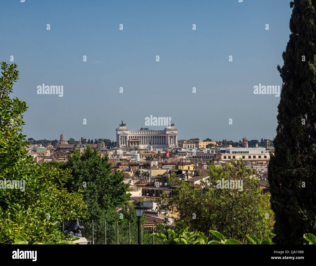 Vittoriano roma hi-res stock photography and images - Alamy
