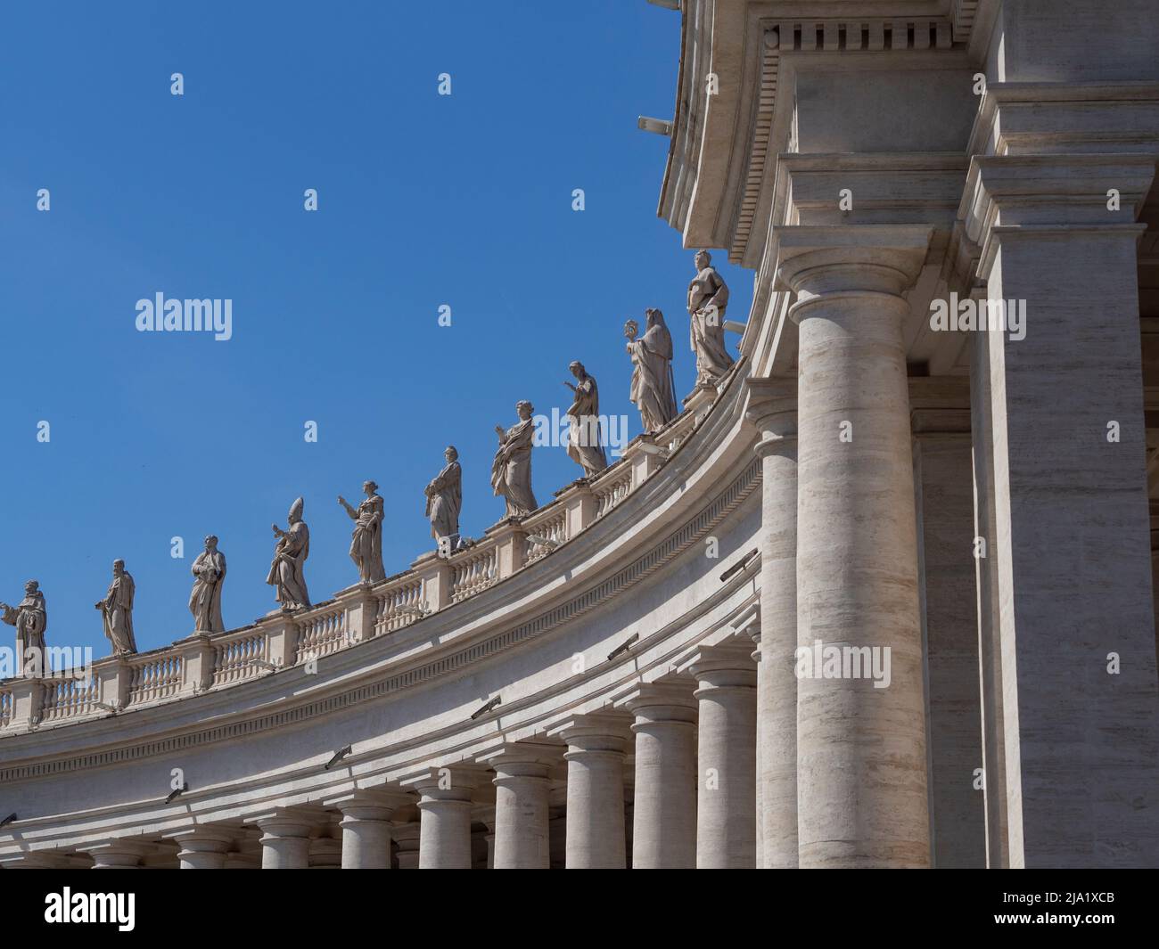 Detail of the colonnade of St. Peter's Basilica in Rome Stock Photo - Alamy